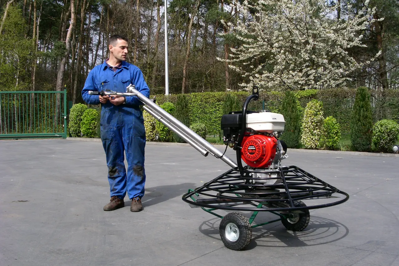 Full-Track Power Trowels: Now Shipping Nationwide From Florida